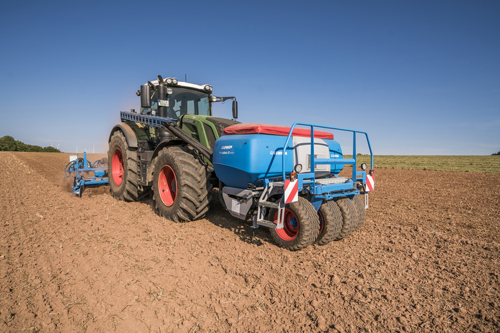 Lemken add front seed and fertiliser hopper to portfolio | Agronomist ...
