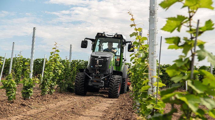 New compact electric Fendt | News from AA Farmer