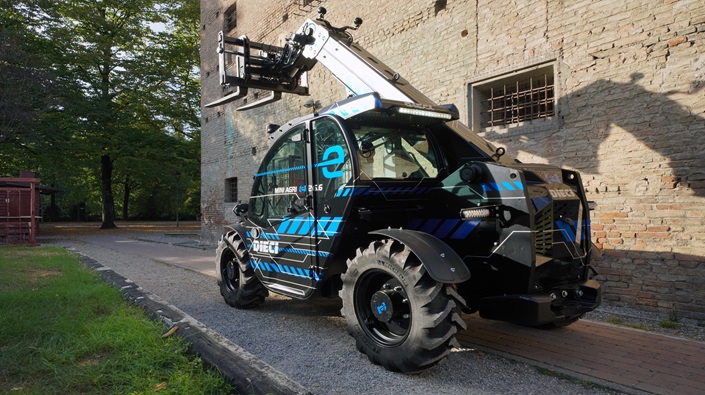 First 'fully green' telehandler launched | News from AA Farmer